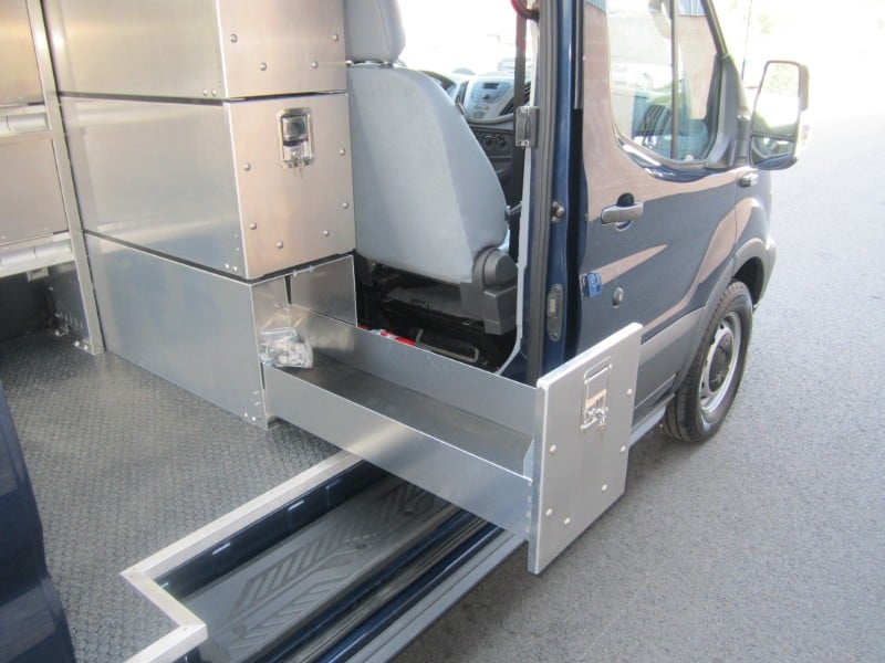 First Priority Emergency Vehicles: Vehicle Conversions: Mobile Command ...