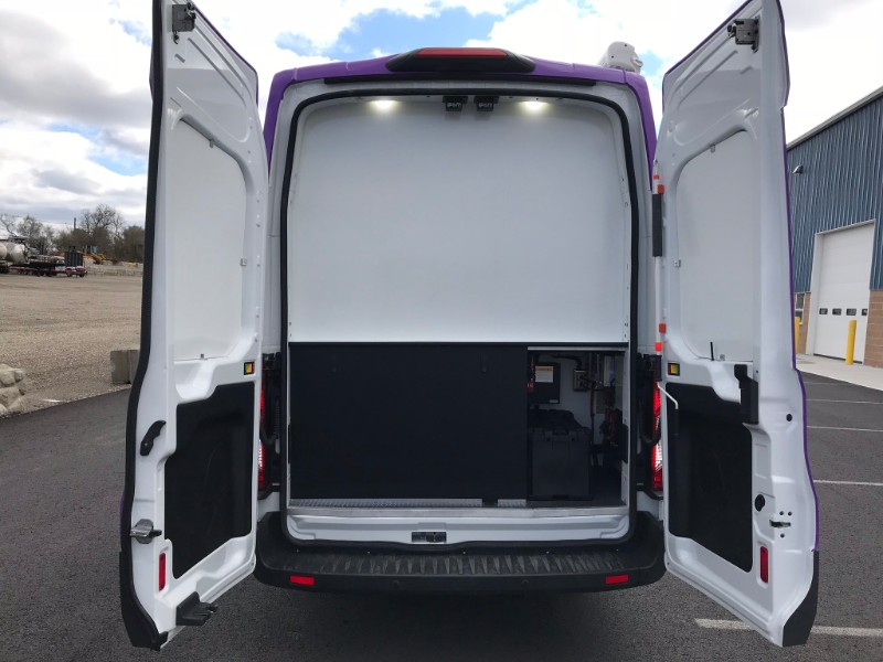 First Priority Emergency Vehicles: Vehicle Conversions: Mobile Command ...