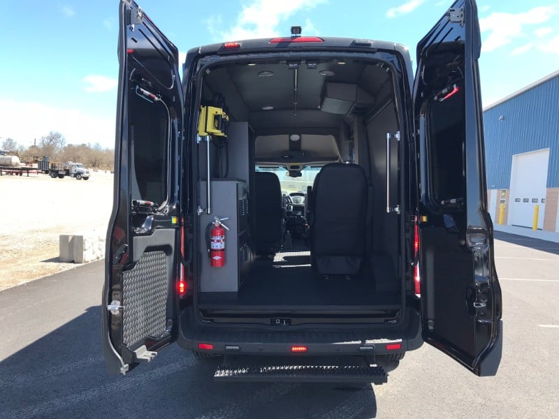 First Priority Emergency Vehicles: Vehicle Conversions: Mobile Command ...