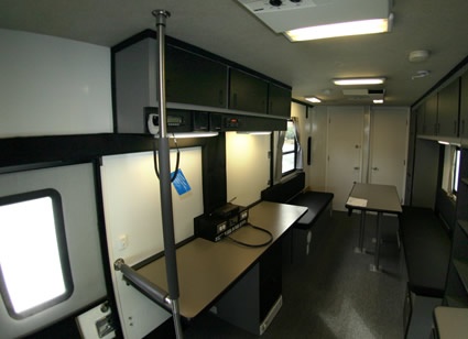 First Priority Emergency Vehicles: Vehicle Conversions: Mobile Command ...