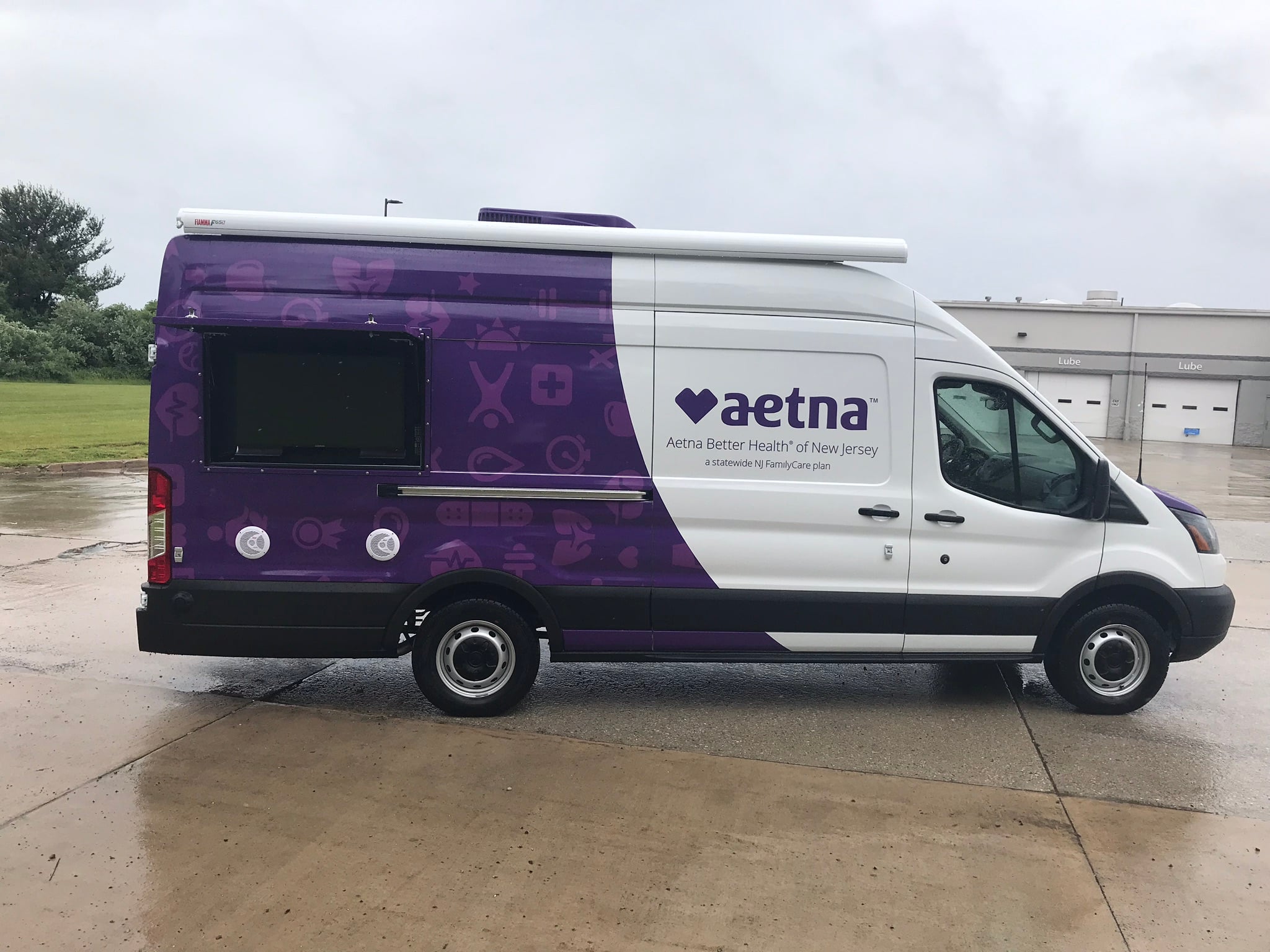 First Priority Emergency Vehicles: Custom Vehicle Graphics