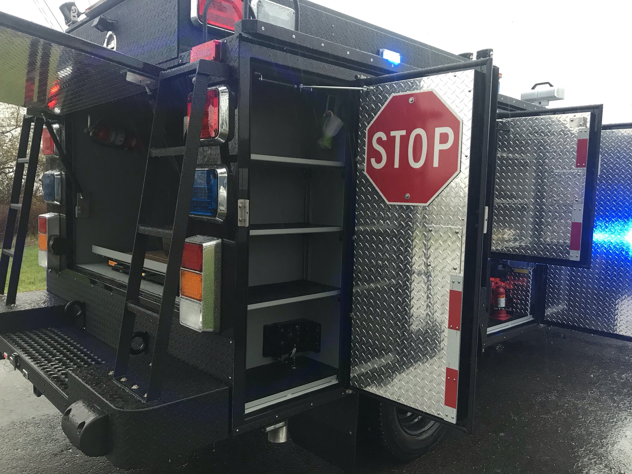 First Priority Emergency Vehicles: Law Enforcement Agency ESU